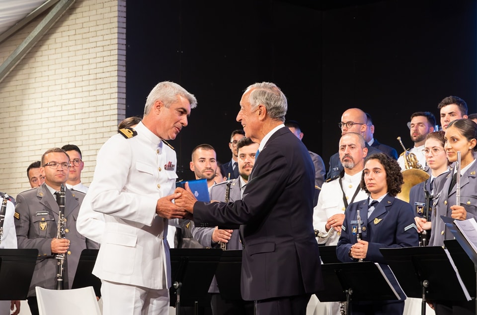 Banda da Armada recebe condecoração