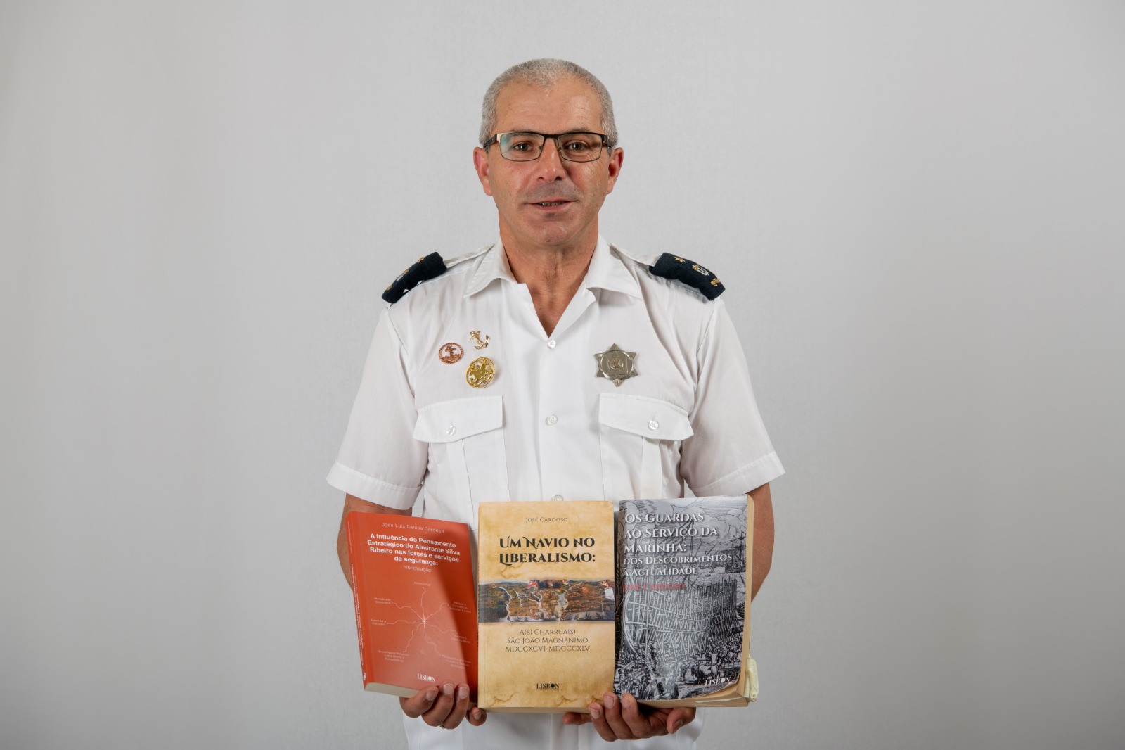 Feira do Livro recebe hoje o Guarda e Autor José Santos Cardoso