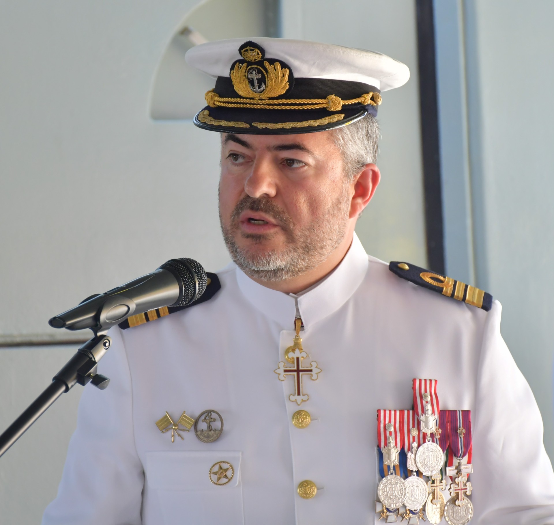 NRP Álvares Cabral tem novo Comandante