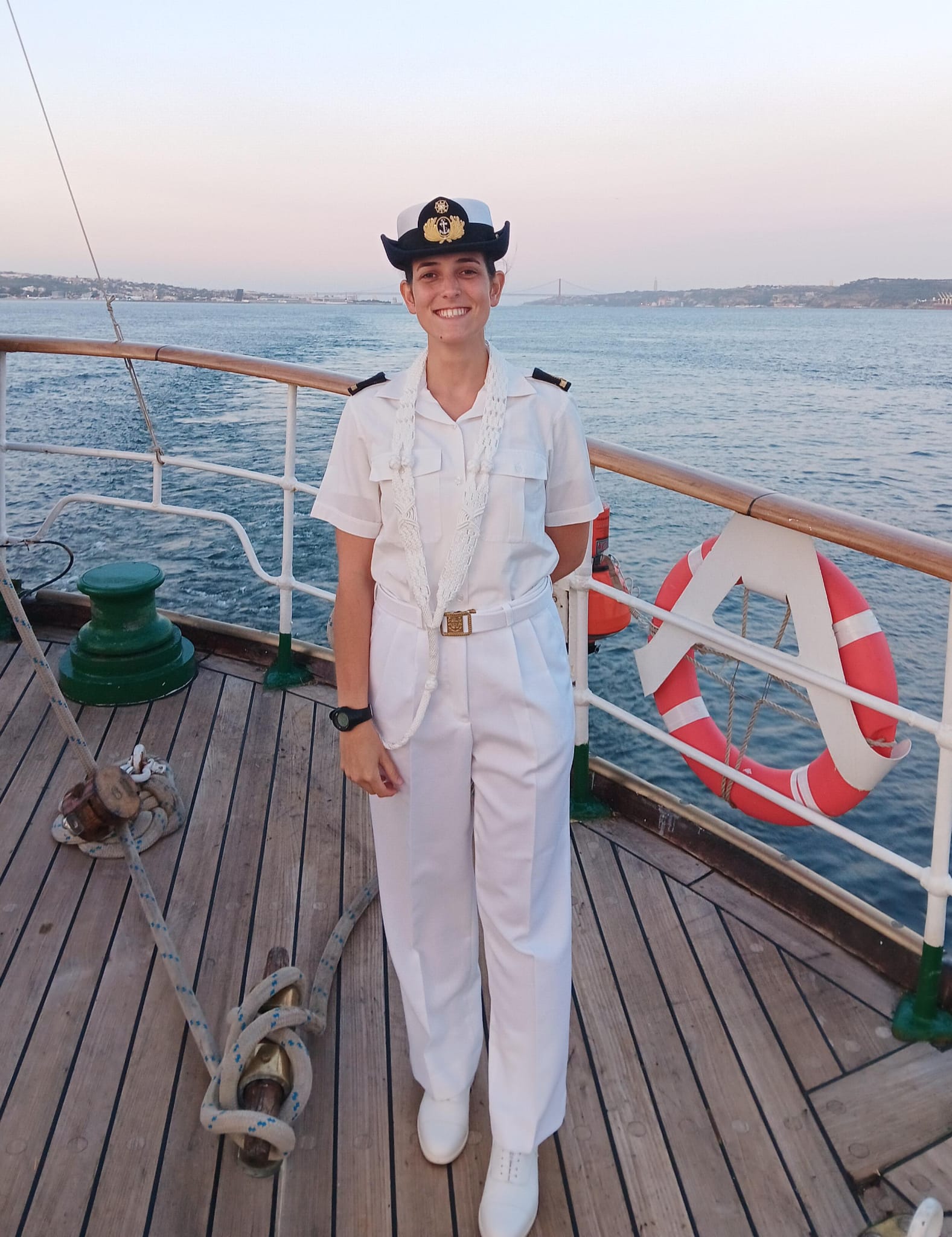 Militar da Marinha Portuguesa embarca no Navio-Escola da Armada Chilena