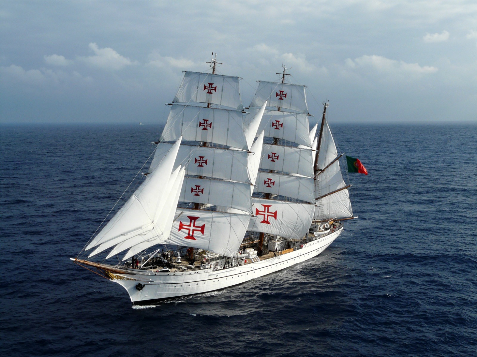 Navio-Escola Sagres aberto a visitas no Funchal