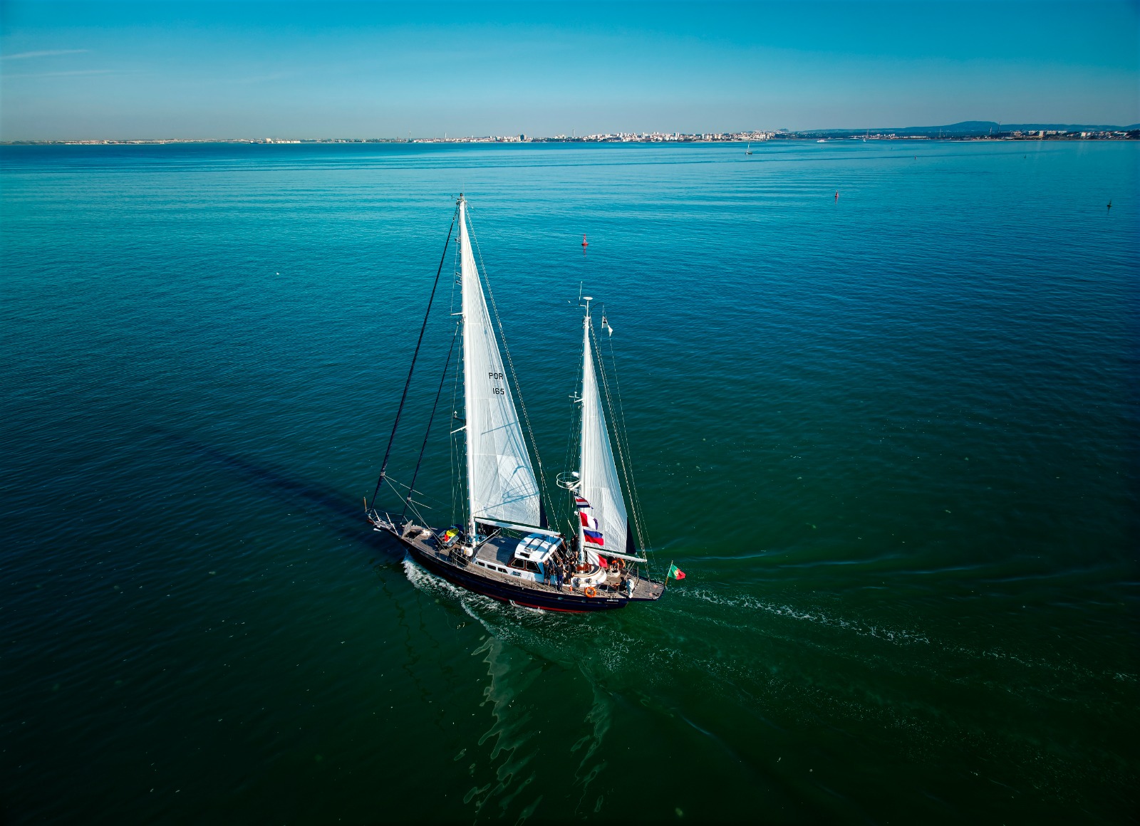 O veleiro Zarco concluiu missão de instrução